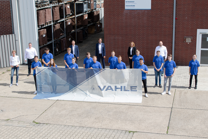 Ausbildungsstart 2024: VAHLE begrüßt 15 neue Auszubildende in Kamen | VAHLE