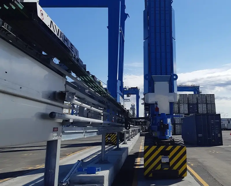 Zero Emission | The way to a green port terminal | VAHLE Knowledge Blog ...