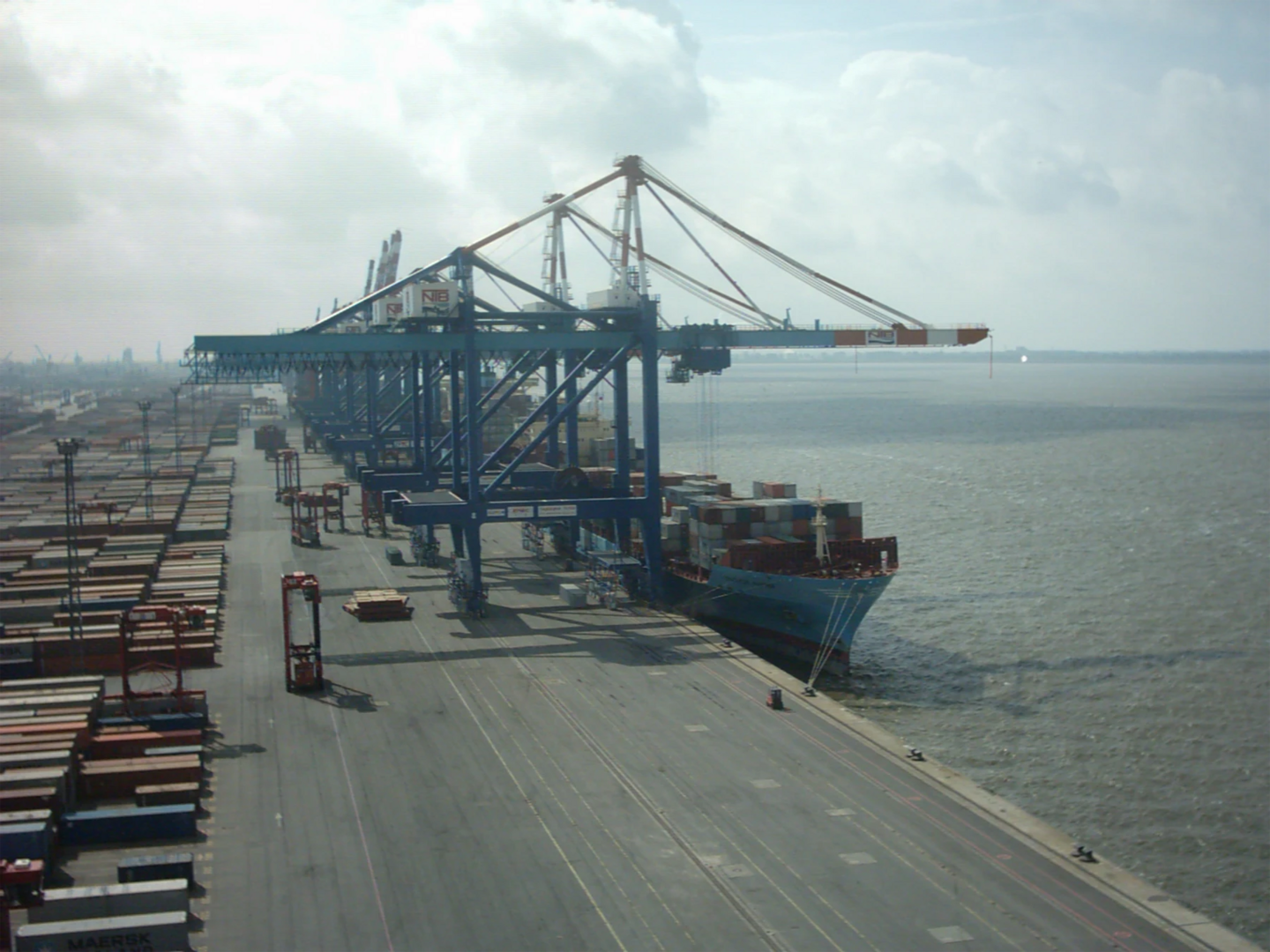 STS cranes at Eurogate | Reference | VAHLE