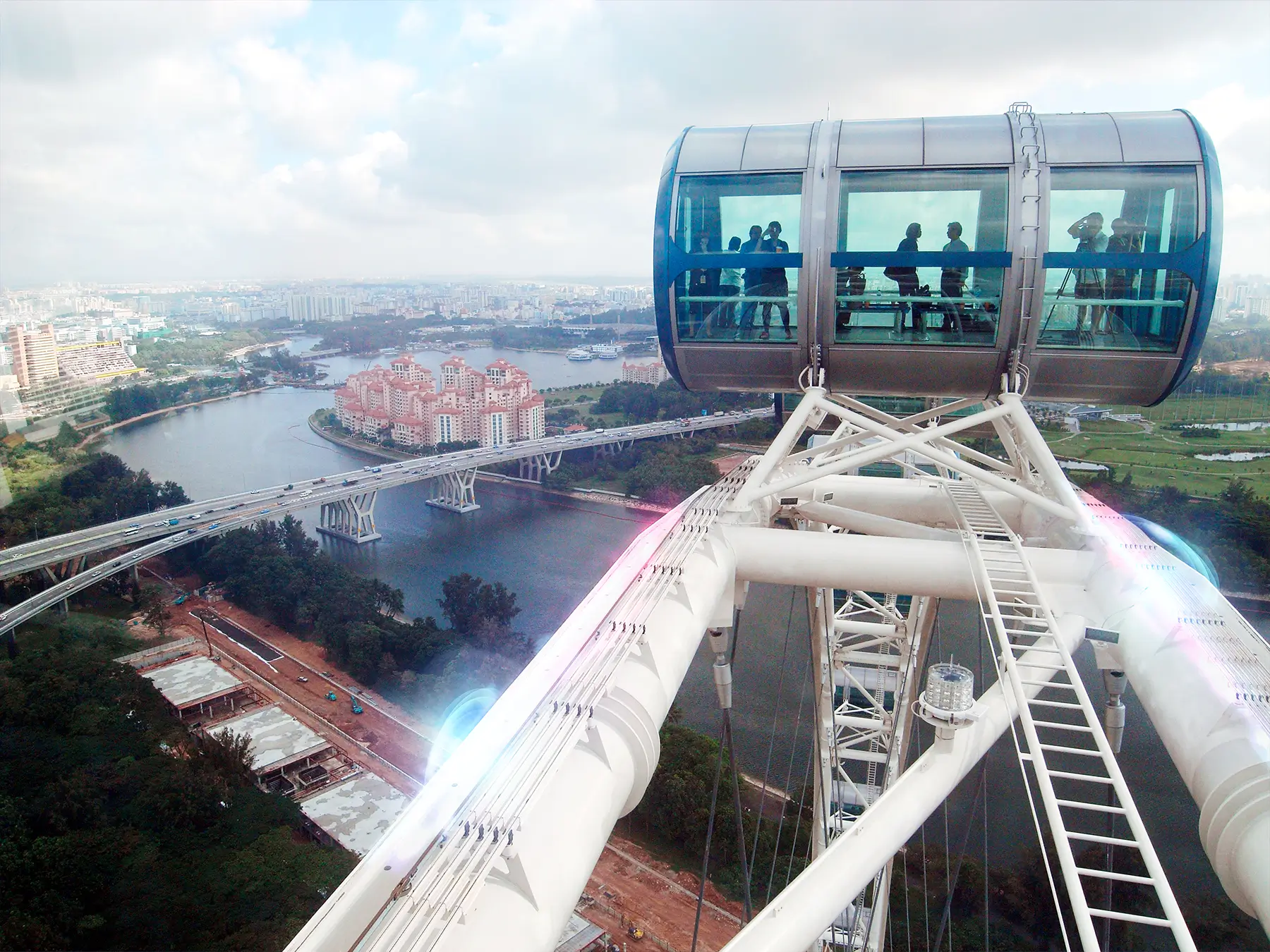 Amusement Rides at VAHLE | Powerful solutions for your attractions | VAHLE